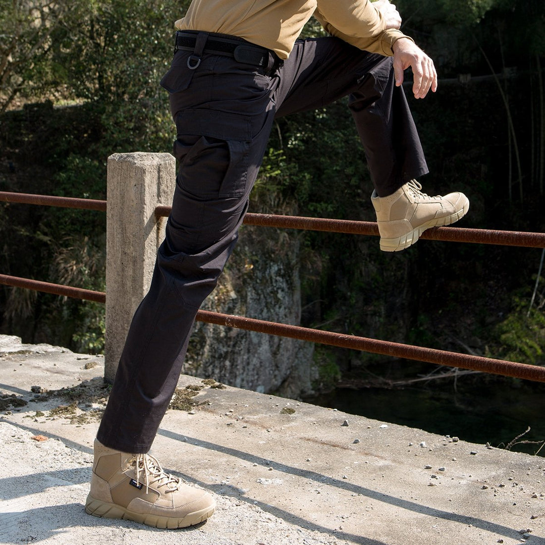 Home COVERT Men's Water Resistant Tactical Cargo Pants